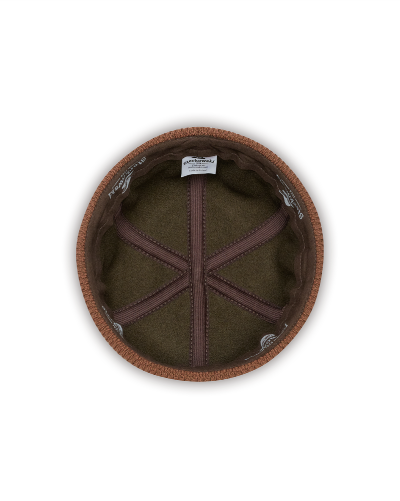 Docker Leon Beanie cap sewed with woolen cloth. Warm and breathable.